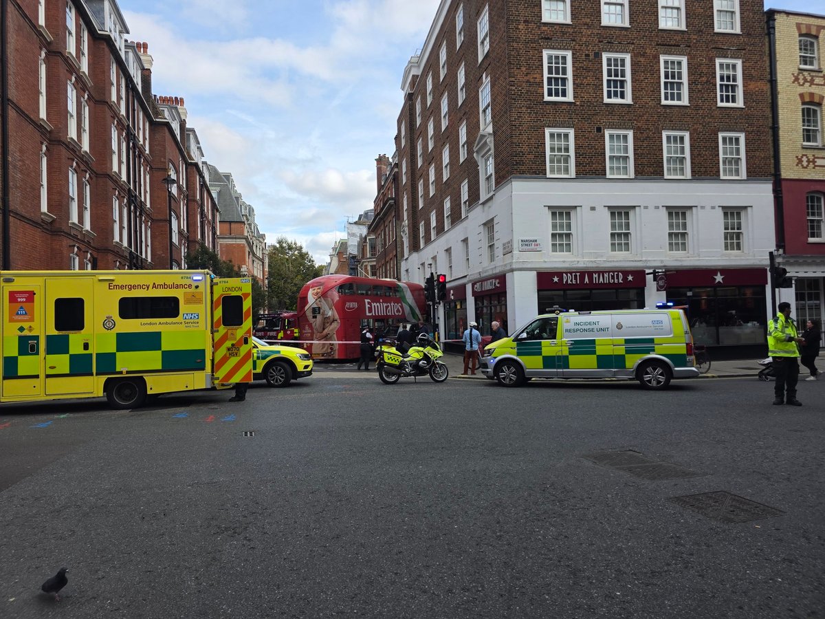 Video captures shocking moment double-decker bus crashes into taxi and ...