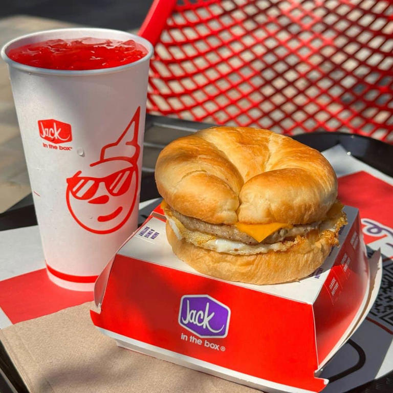 Jack in the Box closes over 100 locations as financial pressures mount