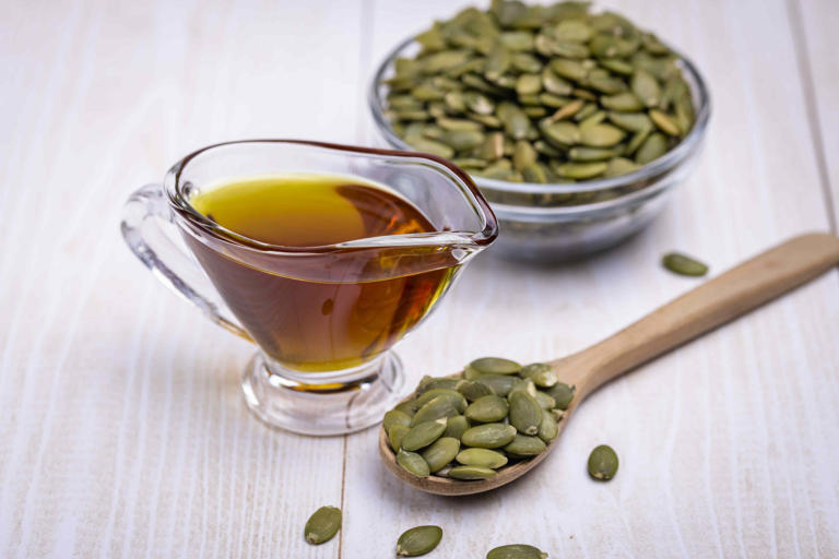 5 health benefits of pumpkin seed oil