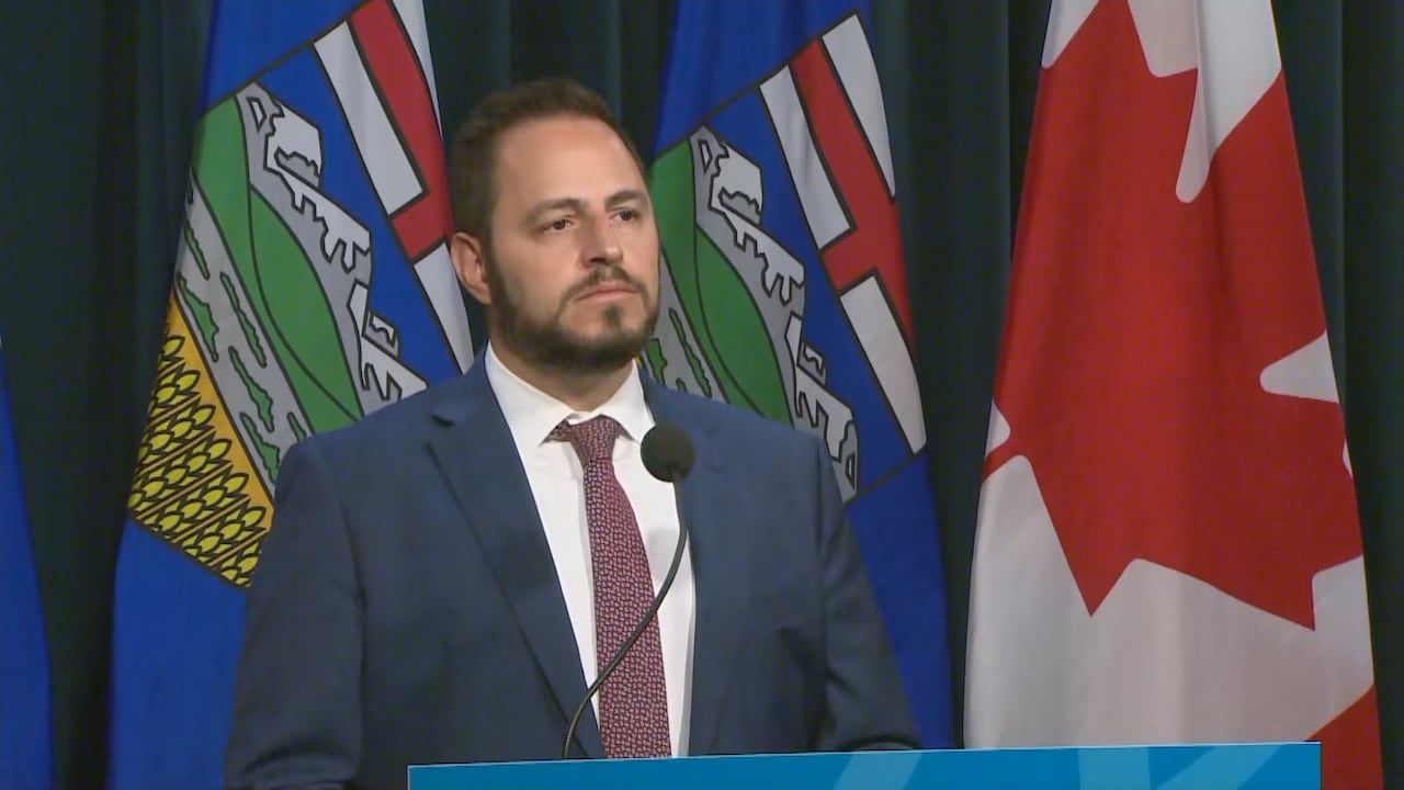 Alberta education minister open to discussing hiring more teachers ...