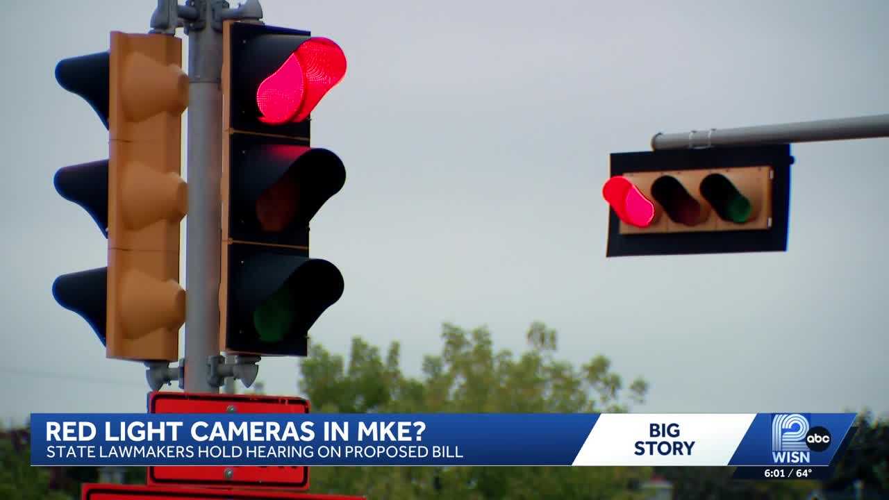 Milwaukee mayor, police chief, push for red light cameras