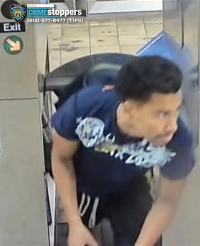 Man beaten to death outside NYC subway station — and cops nab attacker ...