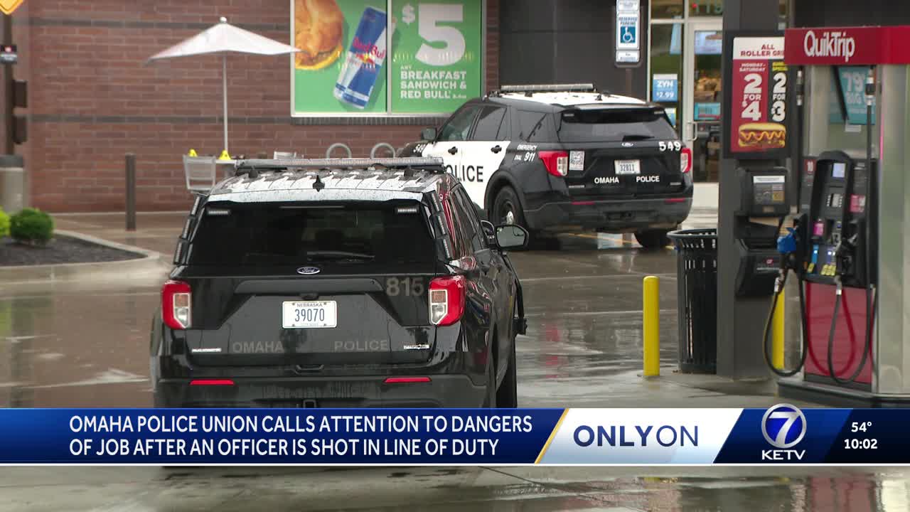 Omaha police union calls attention to dangers of job after an officer ...