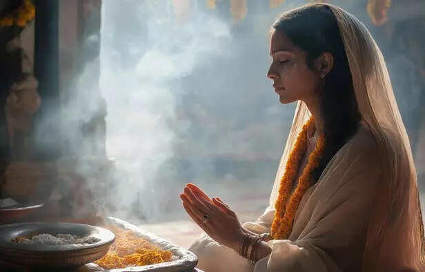 The Cultural Meaning Behind Head Covering in India: Explained State by ...