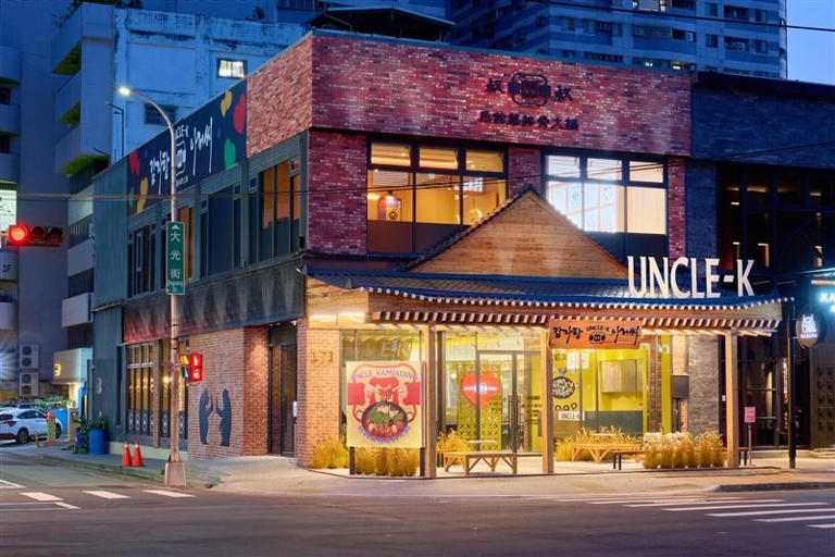 免衝台北！正宗韓式馬鈴薯排骨鍋二店來了 排隊日式燒肉首跨新北