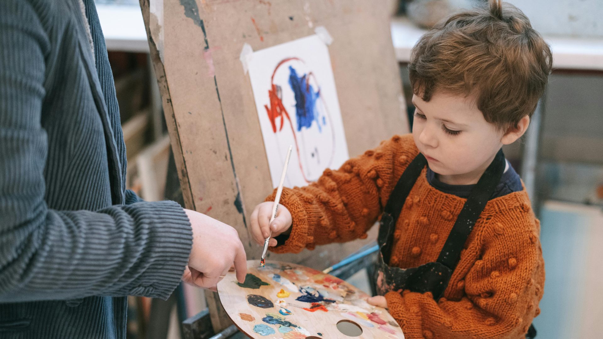 Vous ne croirez jamais ce que cette crèche fait avec les dessins des enfants