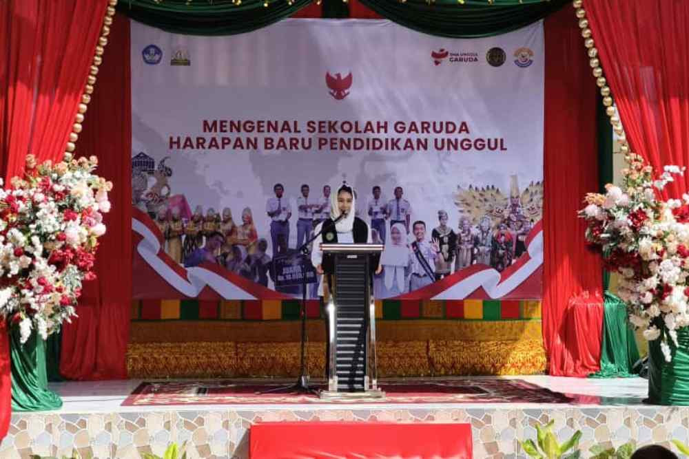 Luncurkan Sekolah Garuda di Aceh, Isyana Bagus Oka: Pijakan Siswa ...