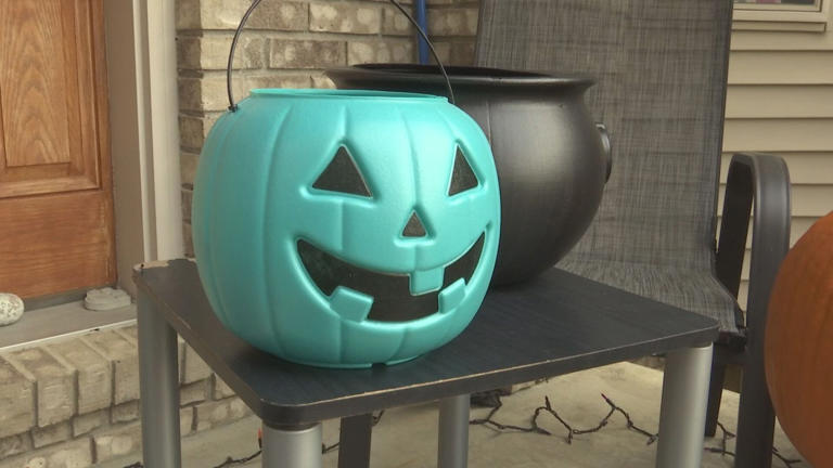 Experts offer tips on navigating Halloween with food allergies