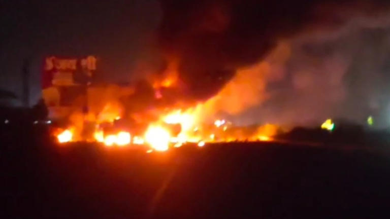 Video: Massive fire, blasts as LPG truck collides with tanker on Jaipur ...