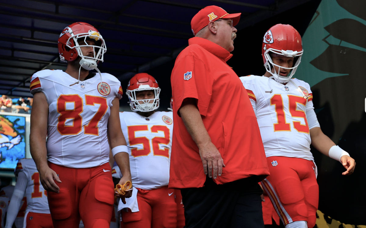 Chiefs Announce Secret Move Before Raiders Game