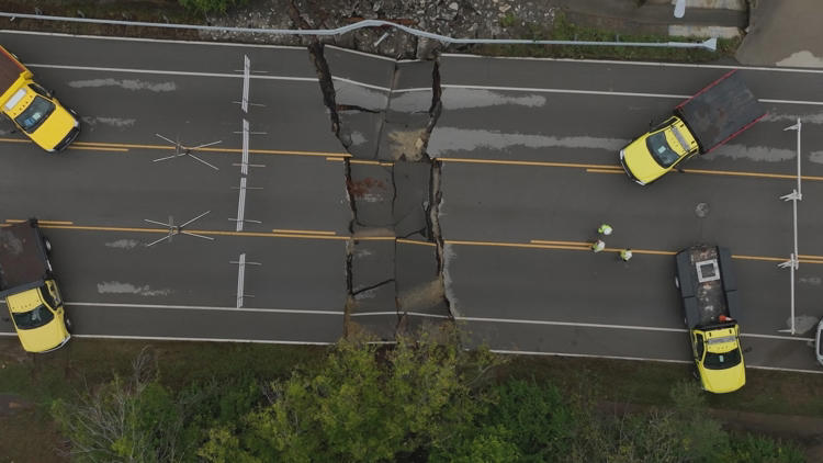 Road collapse in Jeffersontown causes partial Plantside Drive closure