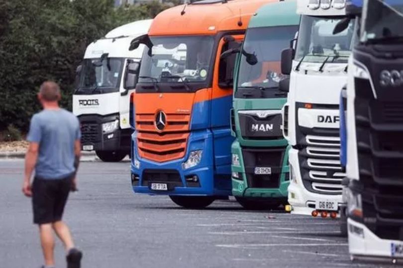 HGV 'rat run' Coventry road leaves locals unable to open windows