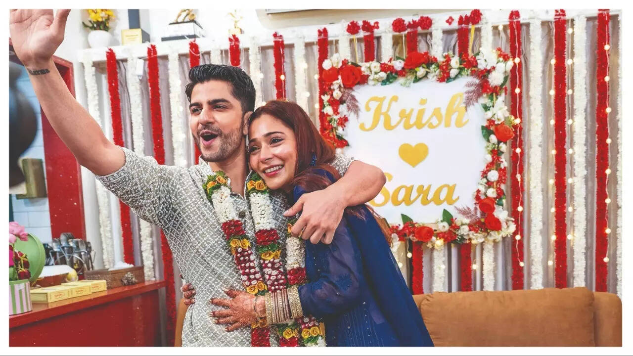 Exclusive - Sara Khan ties the knot with Krish Pathak on October 6