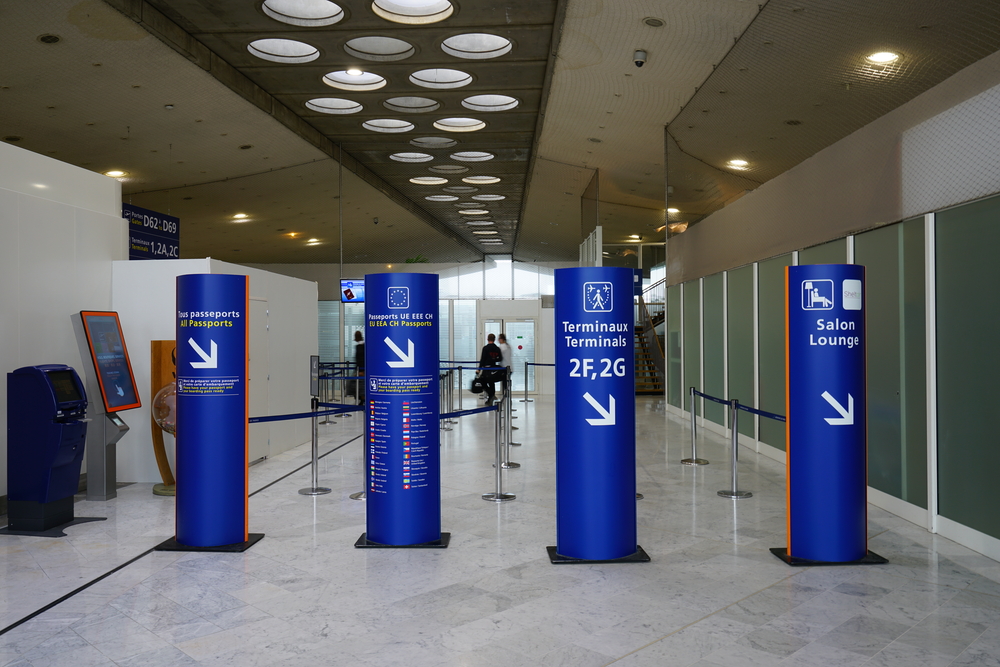 Νέοι βιομετρικοί έλεγχοι στα σύνορα για πολίτες εκτός Ε.Ε. – Τι γνωρίζουμε