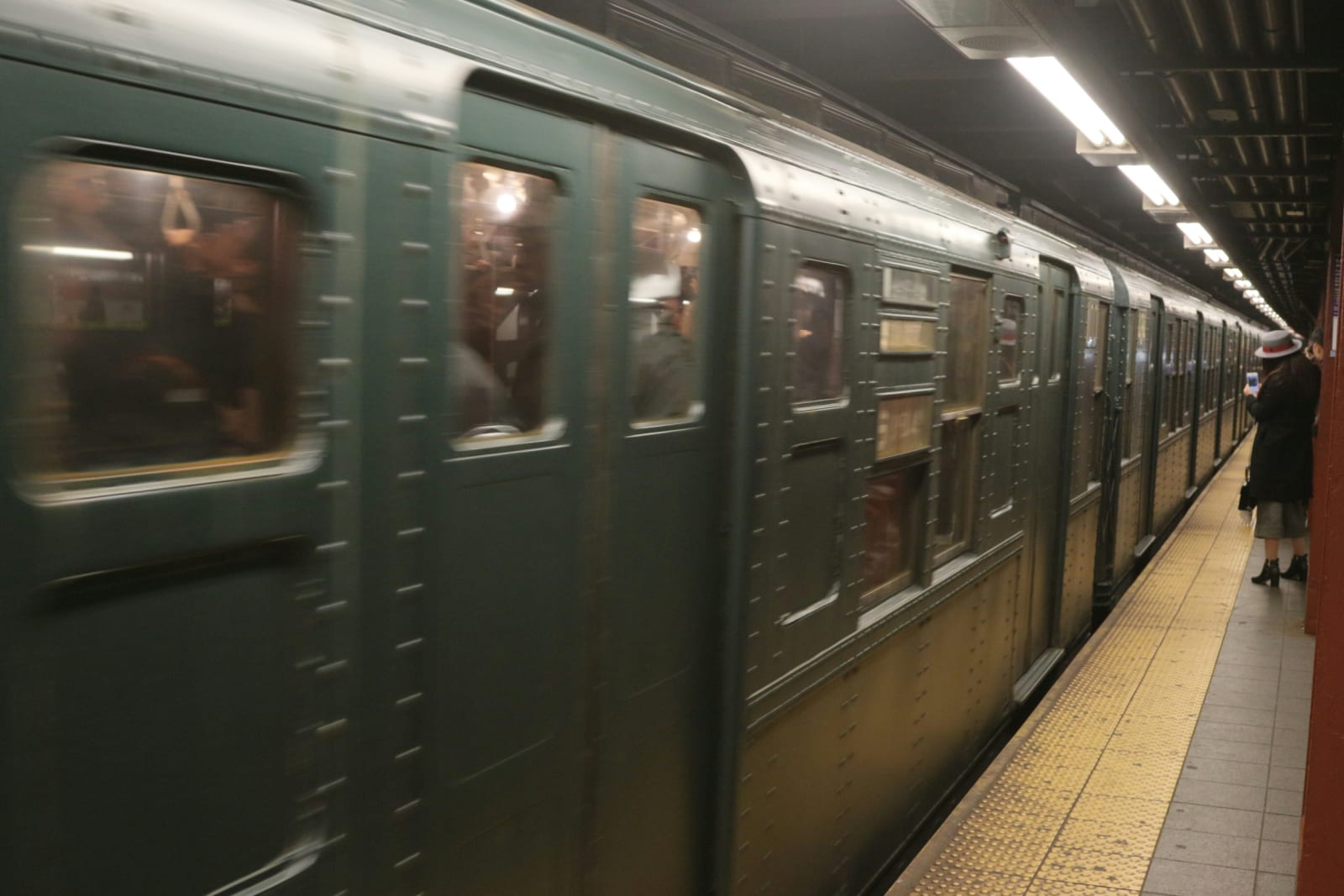 What Is Subway Surfing? Shocking NYC Teen Videos Show Deadly Trend No ...