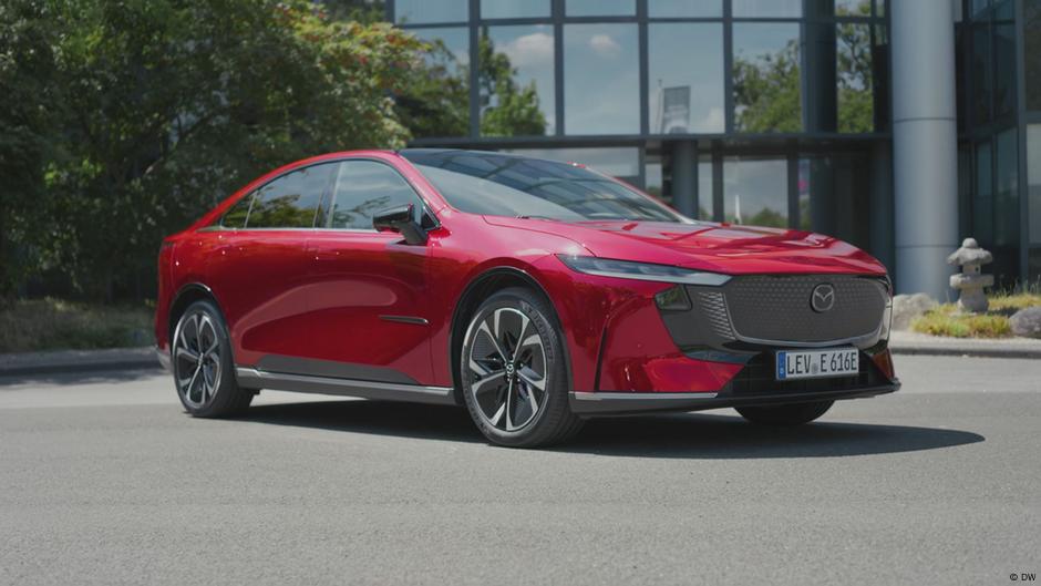 Testing the new electric Mazda 6e