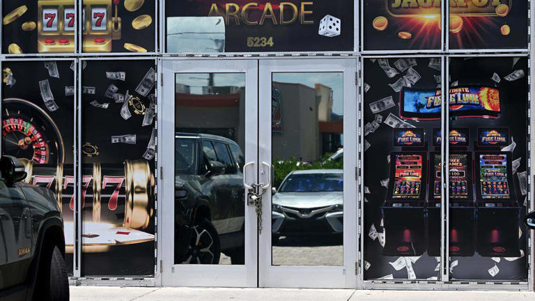 Inside the Manatee casino case that named 1-800-ASK-GARY founder and ...