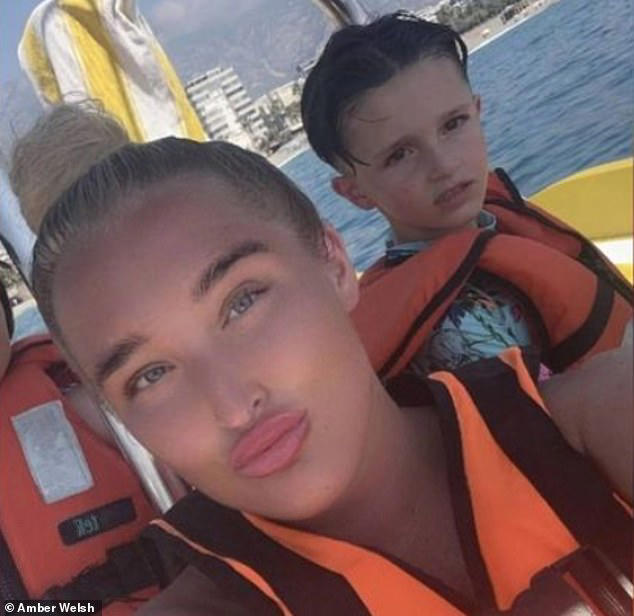 Mother's fury as son, six, is given ham sandwich to eat at primary ...