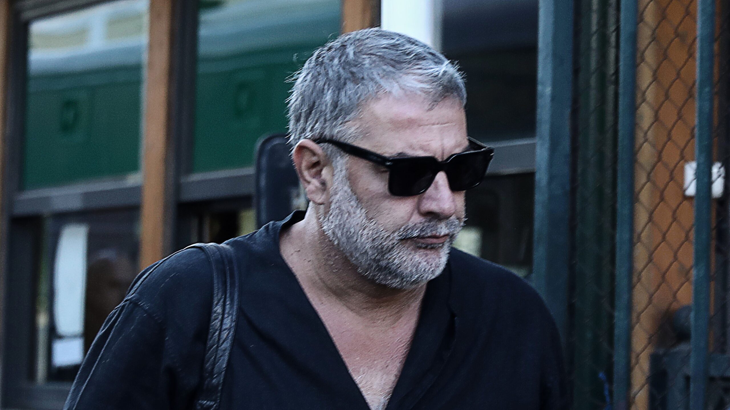 Βασίλης Μπισμπίκης: Ενοχος ο ηθοποιός για το τροχαίο – Χρηματική ποινή ...