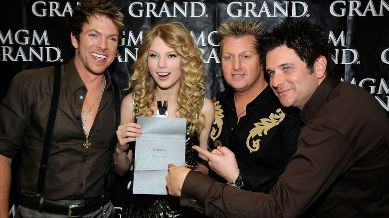 Taylor Swift Got Her Big Break After Replacing This Major Star On Tour