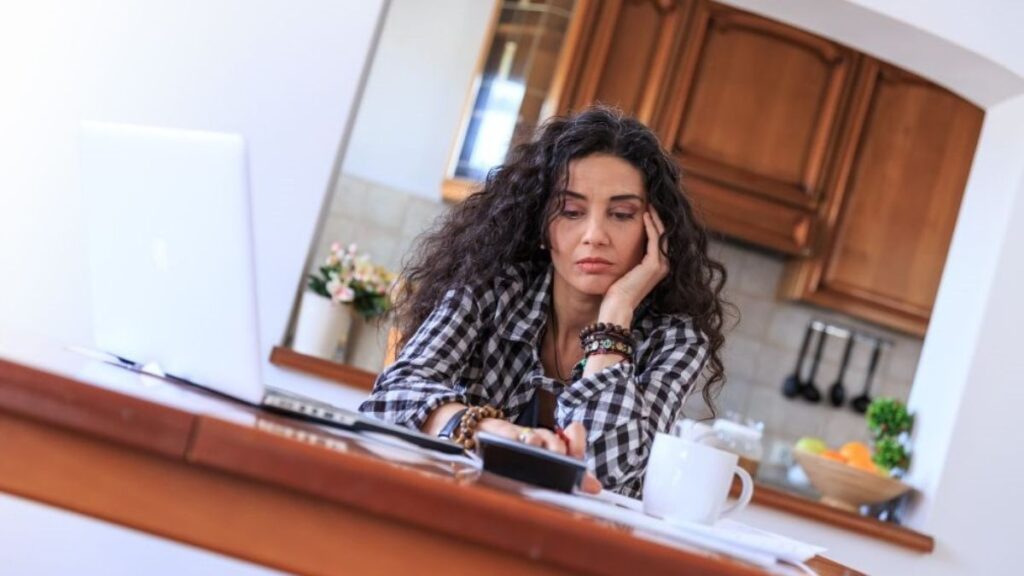 23 common mistakes to avoid when paying off debt