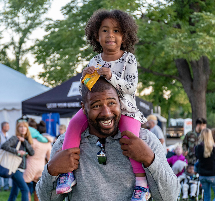 I Excluded My MIL From Our Family Photo, Even Though She’s Always Been ...