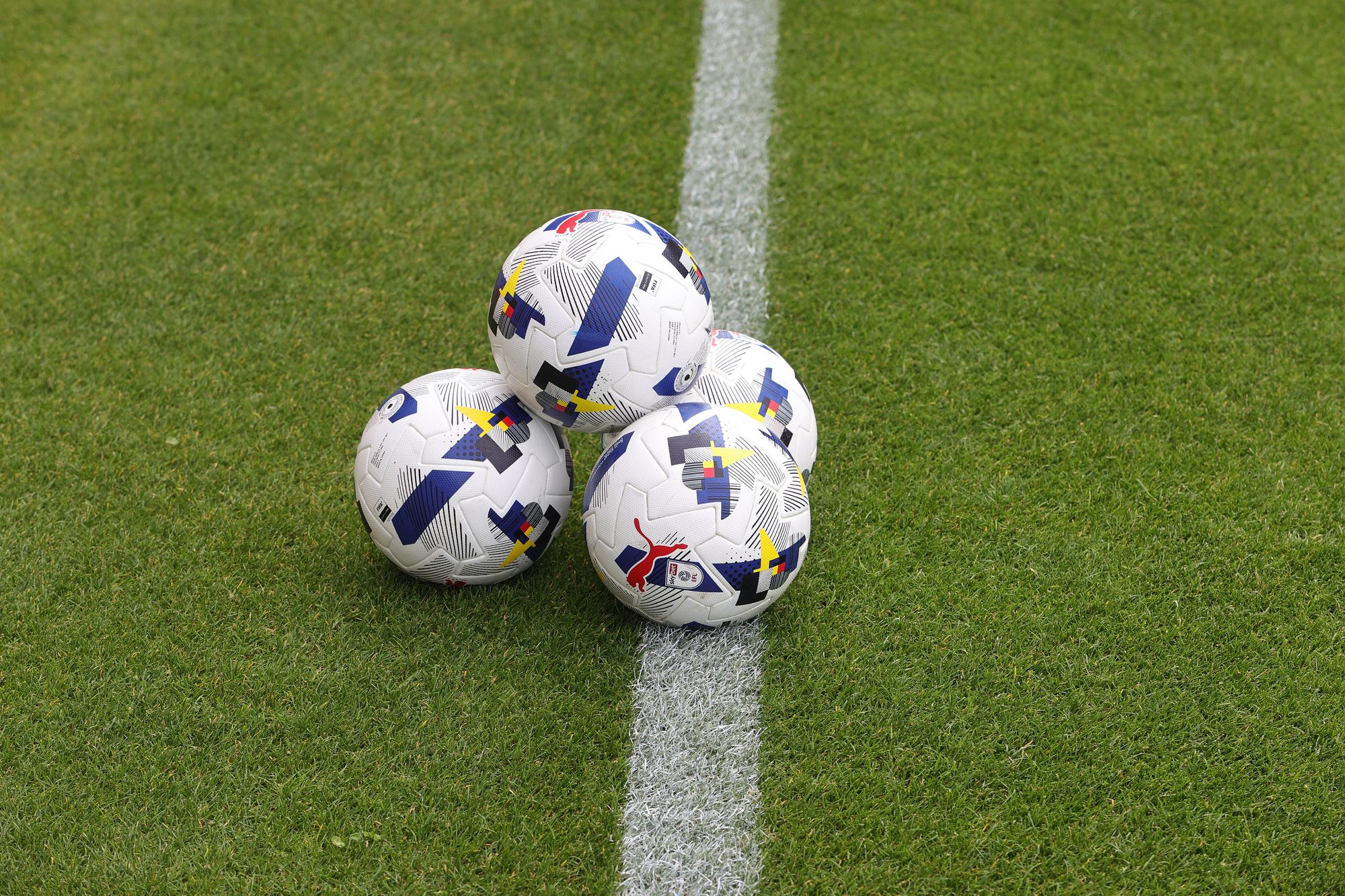 Supercomputer predicts League One table with Huddersfield Town ...