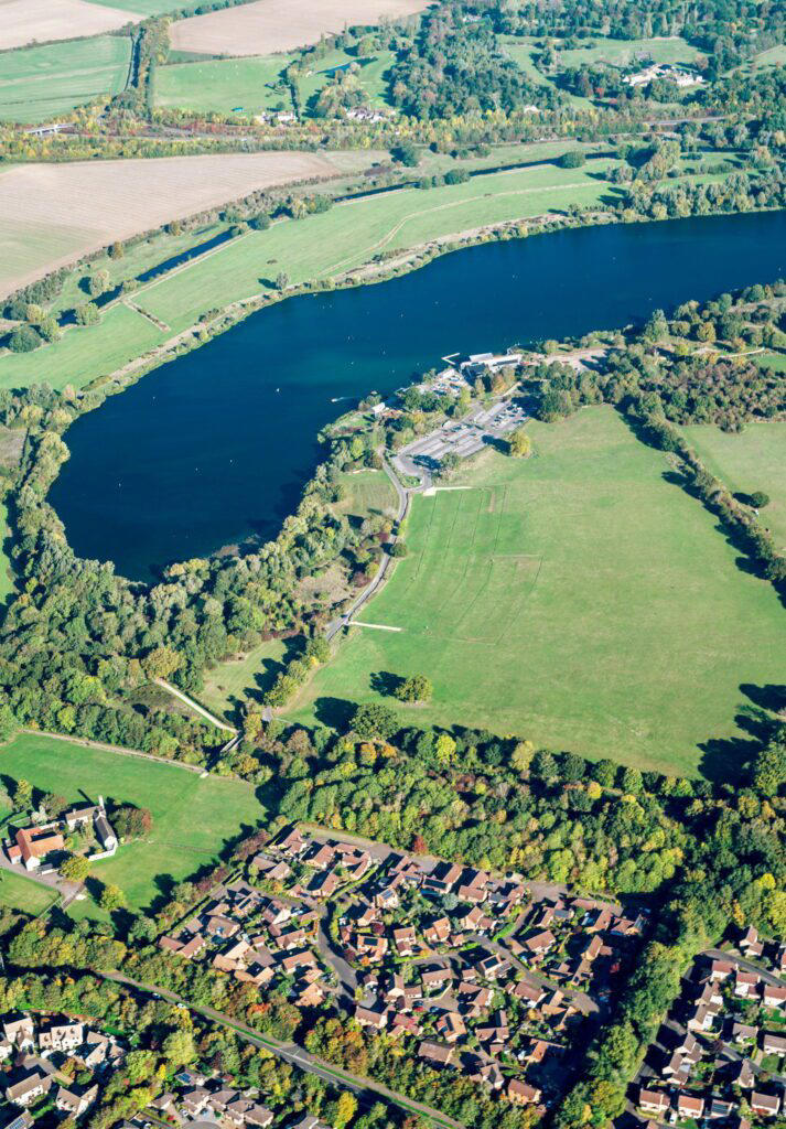 Group of 17 skydivers perform rare ‘water drop’ plunge into lake at 100mph