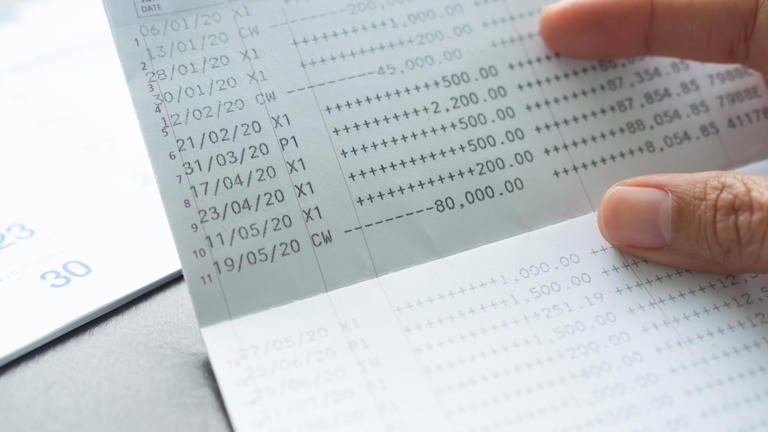 Why I'm keeping my high-yield savings even as rates fall