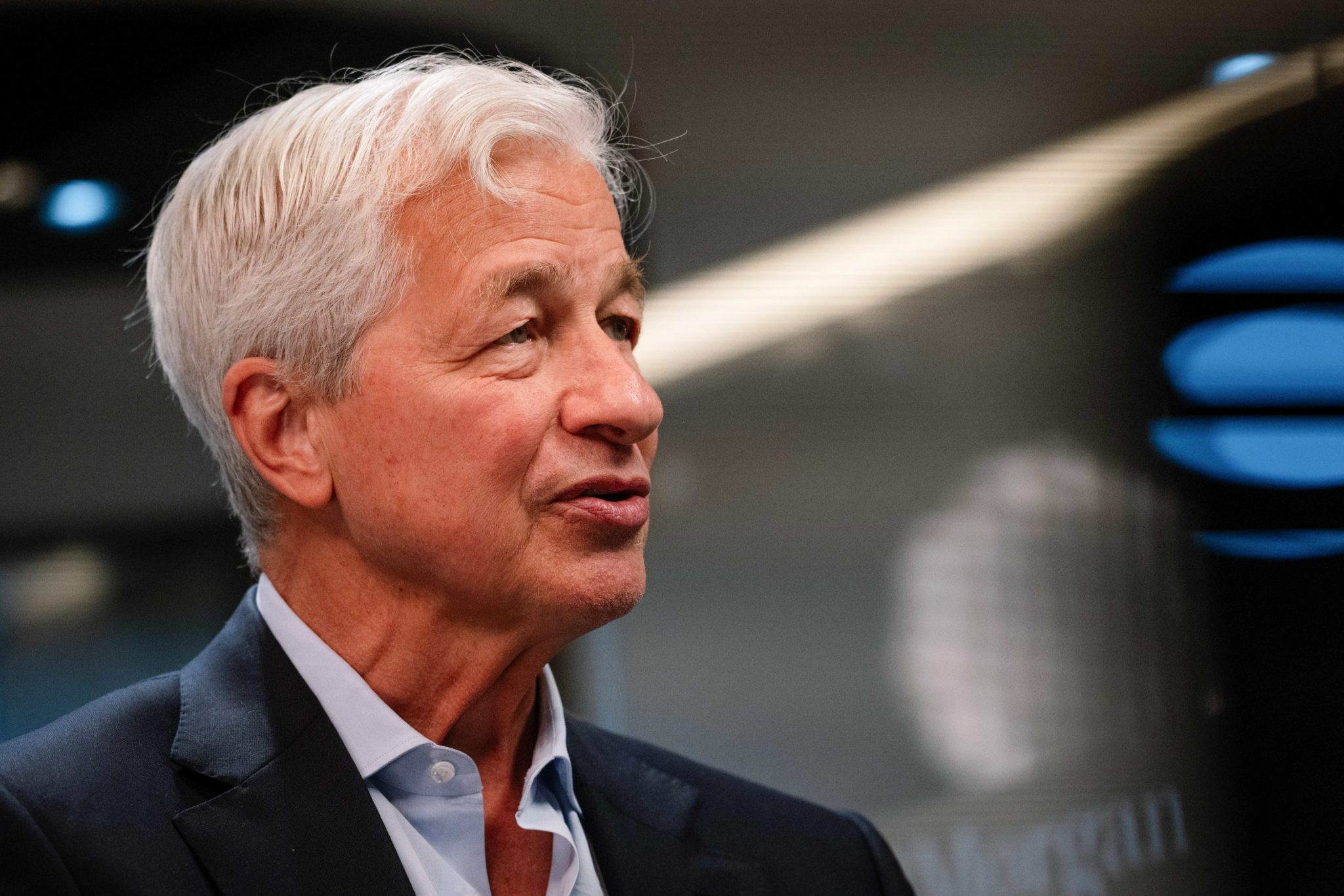 Jamie Dimon isn’t so sure the U.S. will avoid a recession next year ...