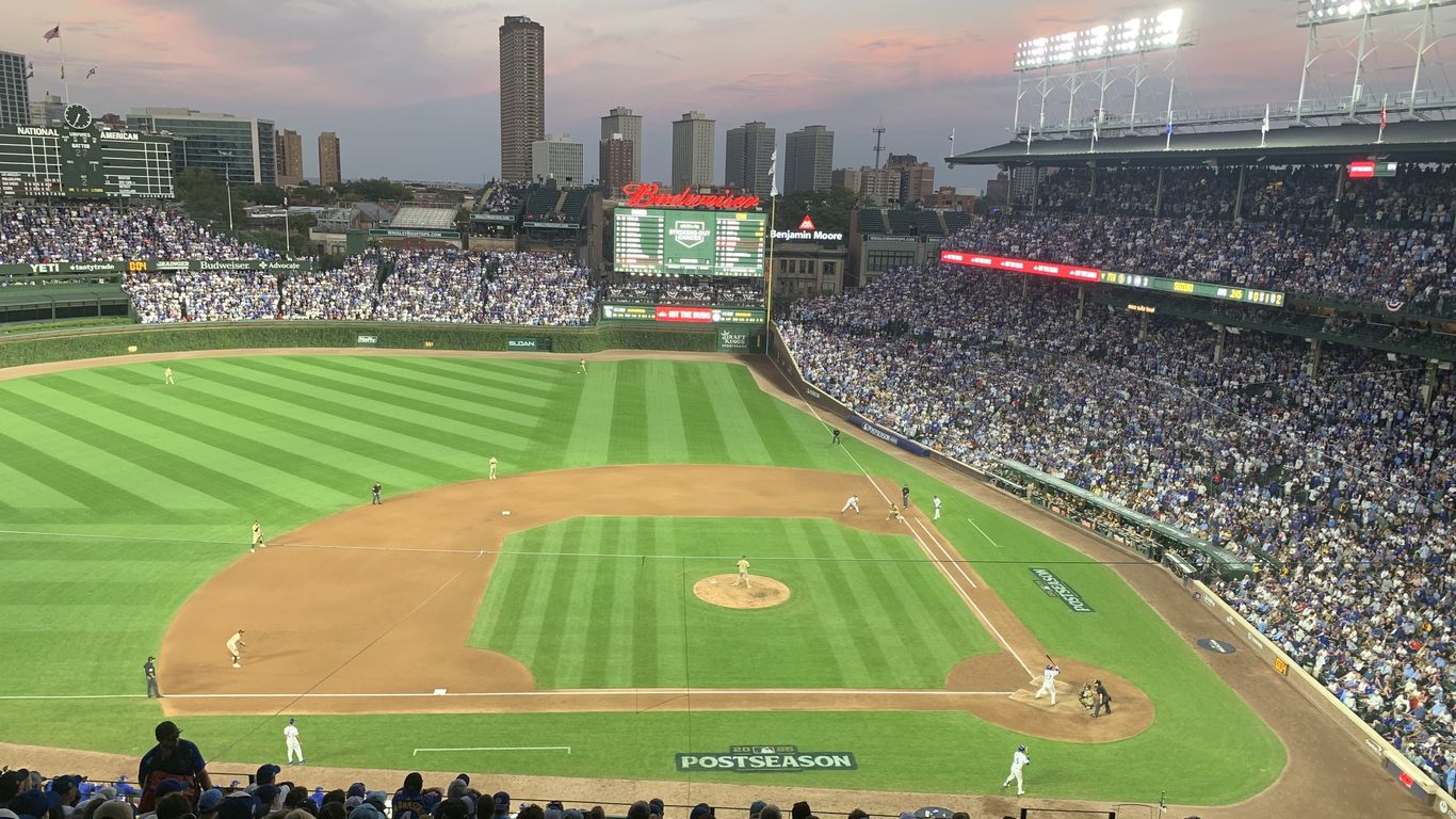 Wrigleyville's playoff boom: Big crowds, big bills for Cubs fans