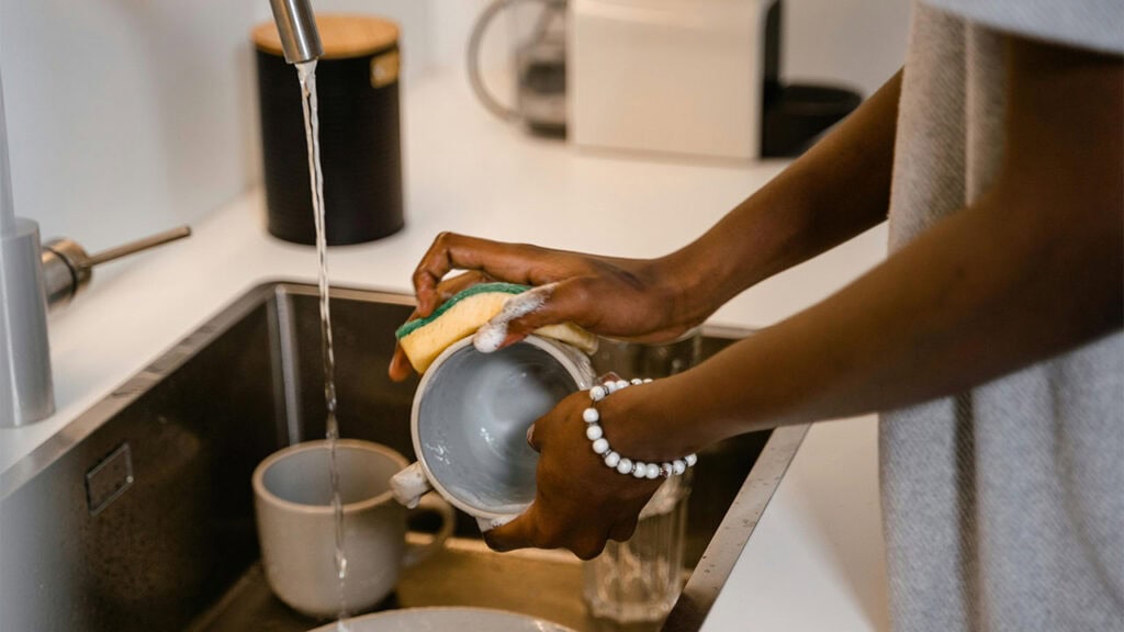 8 habits that keep our house looking clean without deep cleaning