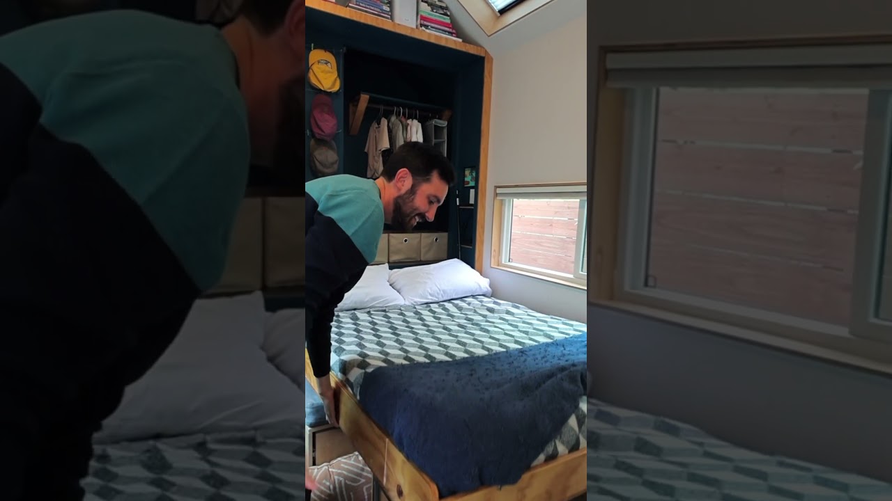 Discover the clever Murphy bed design!