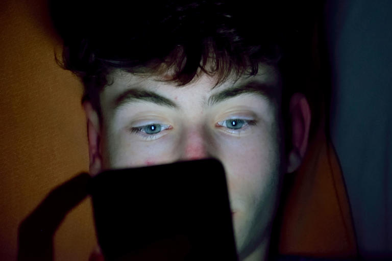 Masculinity, maxxing and the manosphere are big online. How that's ...