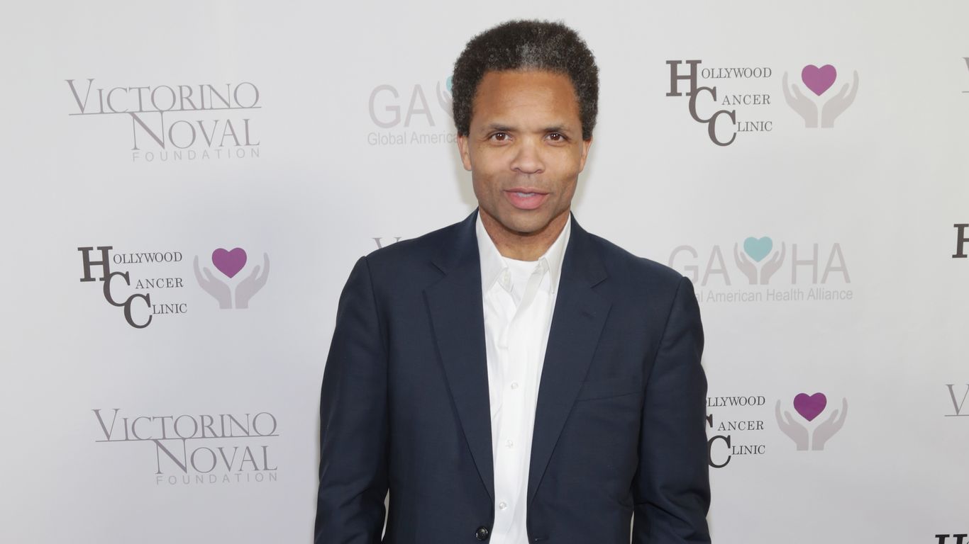 Jesse Jackson Jr. launches comeback bid for Congress