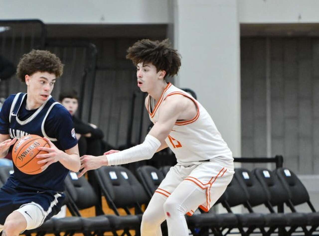 5 things to know about UConn men's basketball commit Junior County