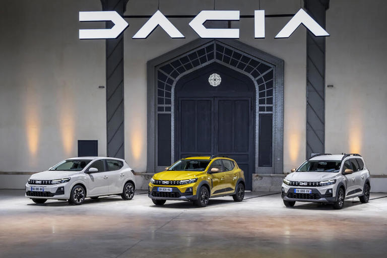 New-look 2026 Dacia Sandero revealed with hybrid option