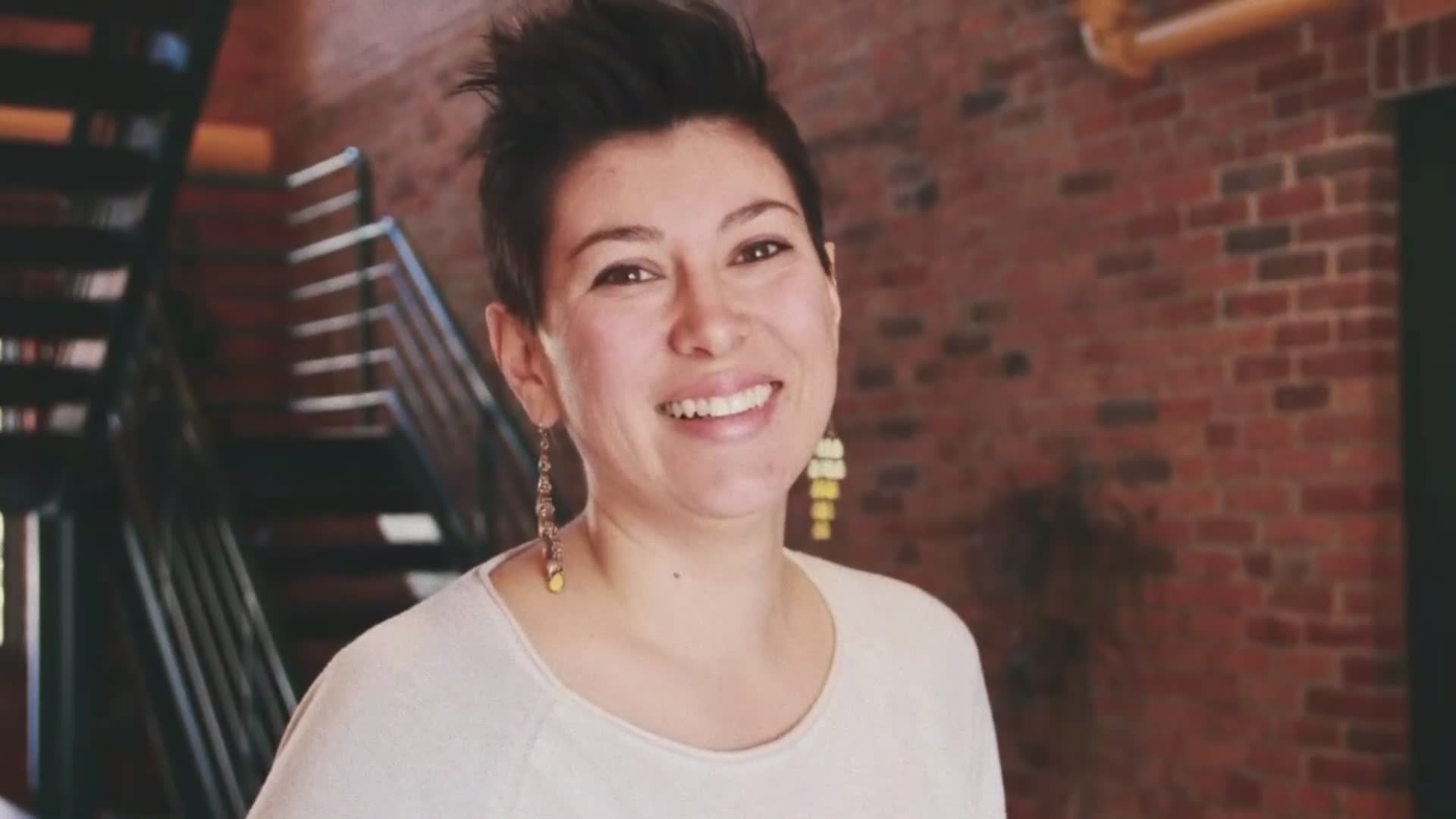 The remarkable story of Sarah Alvarez on finance and money