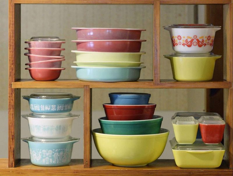 14 Valuable Kitchen Items You Should Look For While Thrifting ...