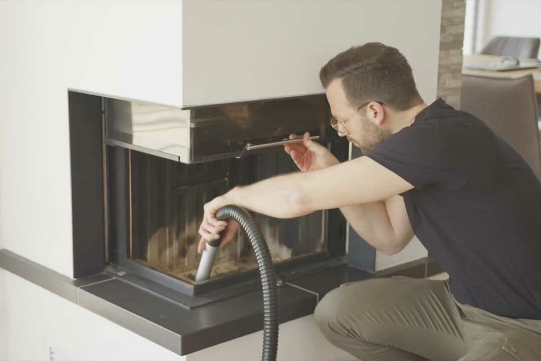 Pourquoi ne faut-il jamais utiliser un aspirateur « classique » pour ...