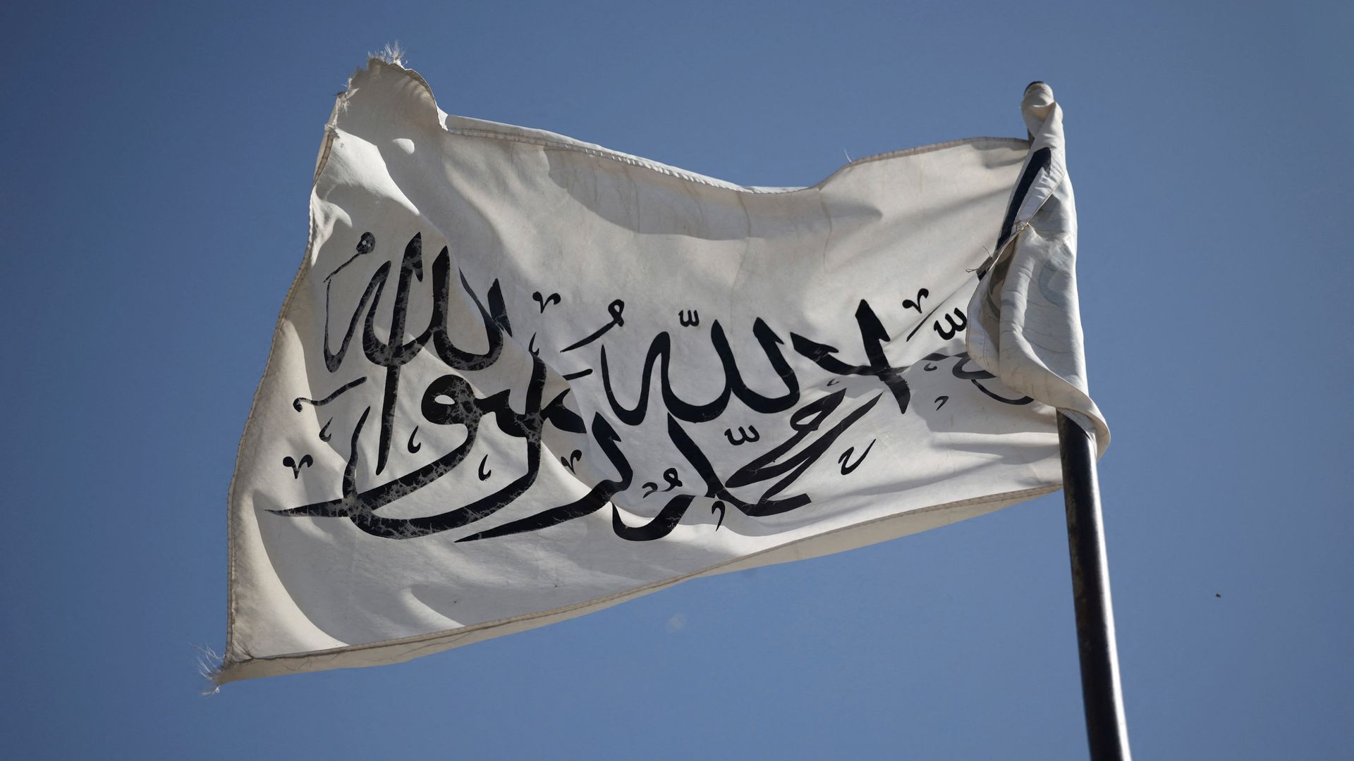 Berlin: Islamistische Taliban wollen Flagge vor Botschaft hissen