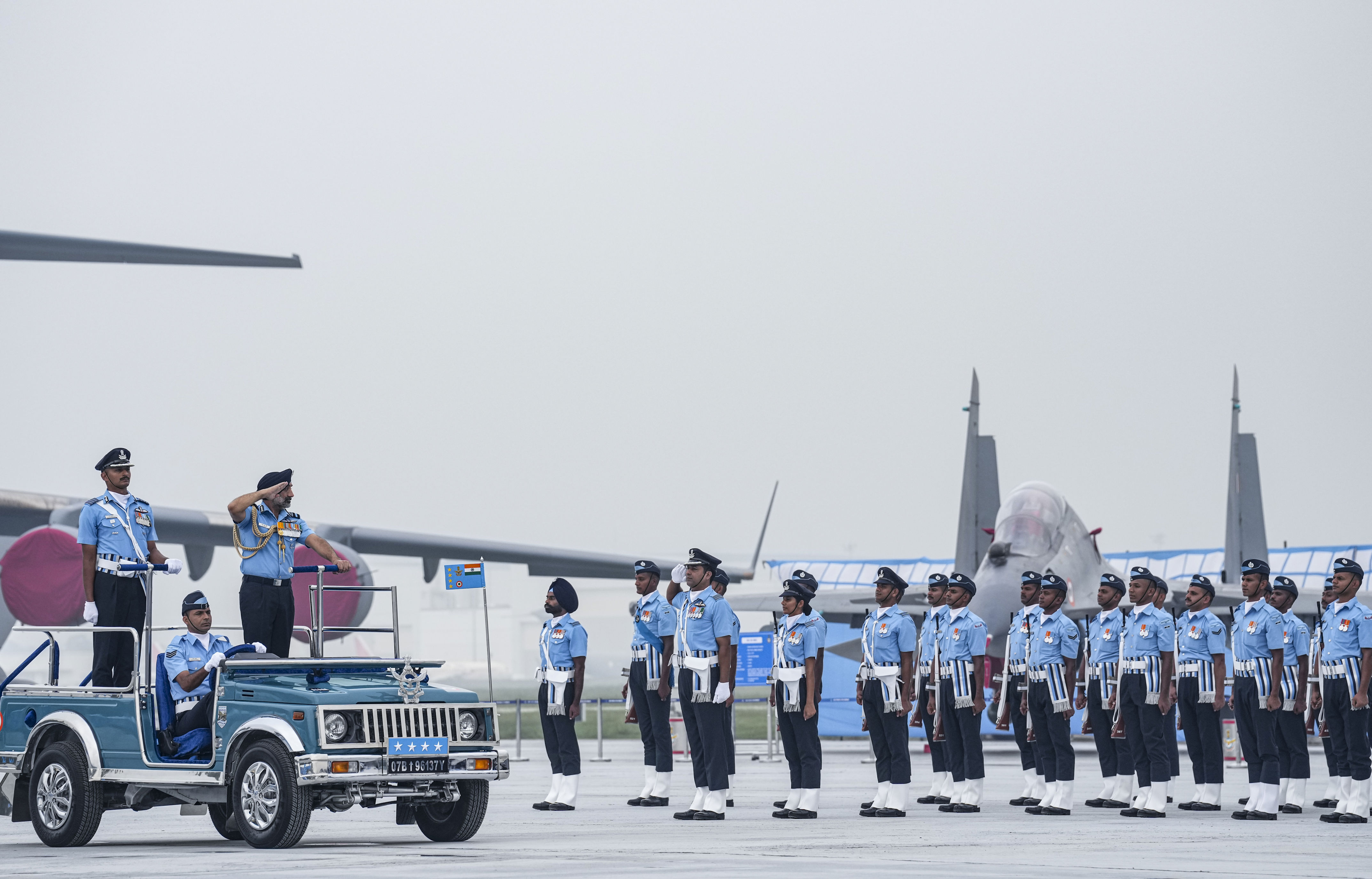 IAF chief rides vintage Ford car at Air Force Day celebrations