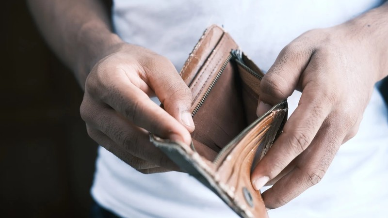 5 hidden money leaks draining your budget