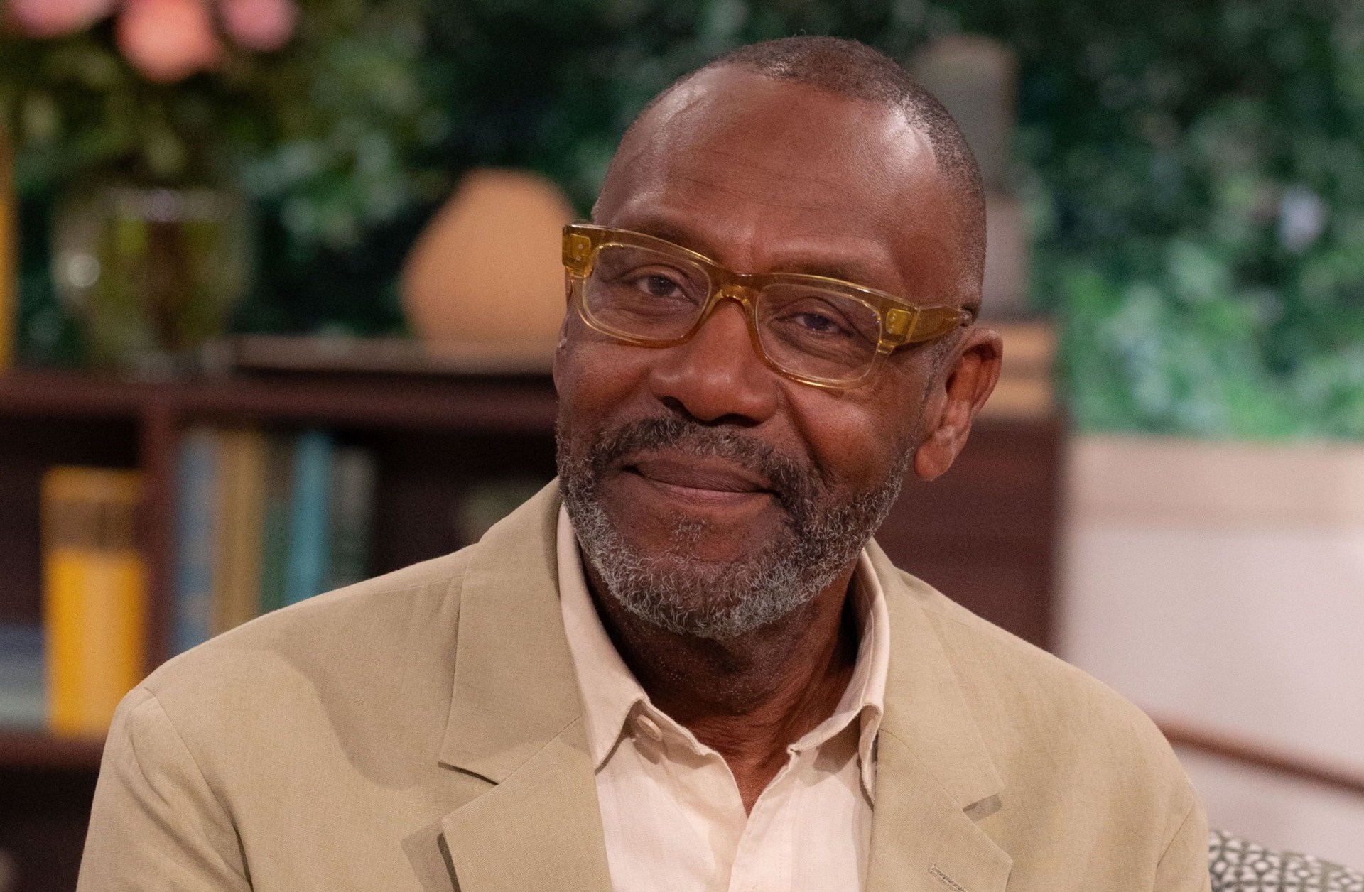 Lenny Henry calls for £18trn in slavery reparations