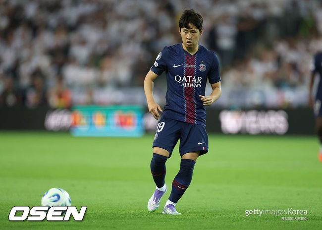 '990억 제안 거절' PSG, 이강인 붙잡지만 빌라가 움직인다... 빌라, ‘돈+주전 보장’ 패키지 준비