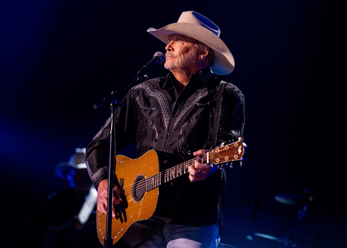 Alan Jackson's Final Concert Will Feature Country Music's Biggest Stars