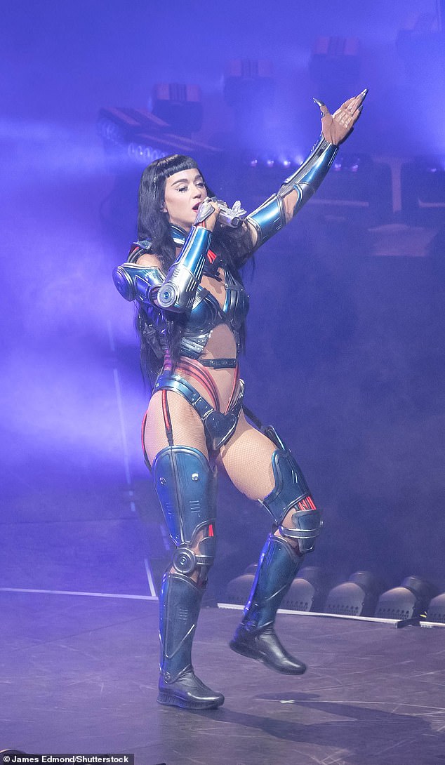 Katy Perry wears a futuristic metal bodysuit to perform in Glasgow as ...