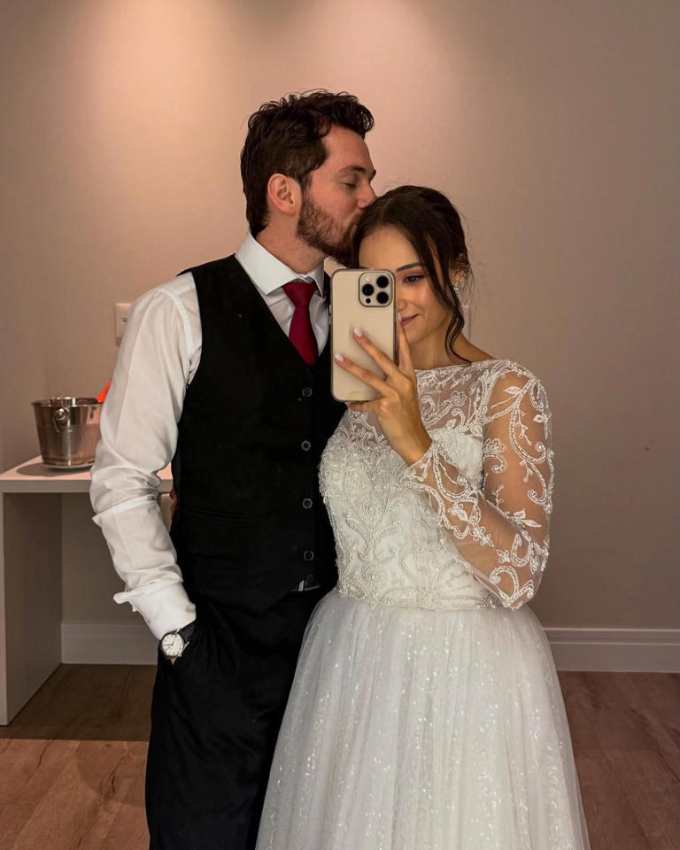 Nun who became an influencer marries priest after they quit church