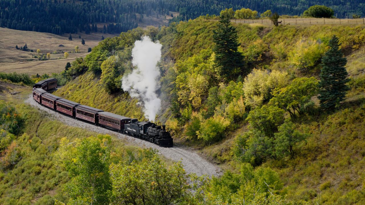From Colorado to Kyoto: The Best Fall Train Rides Around the World
