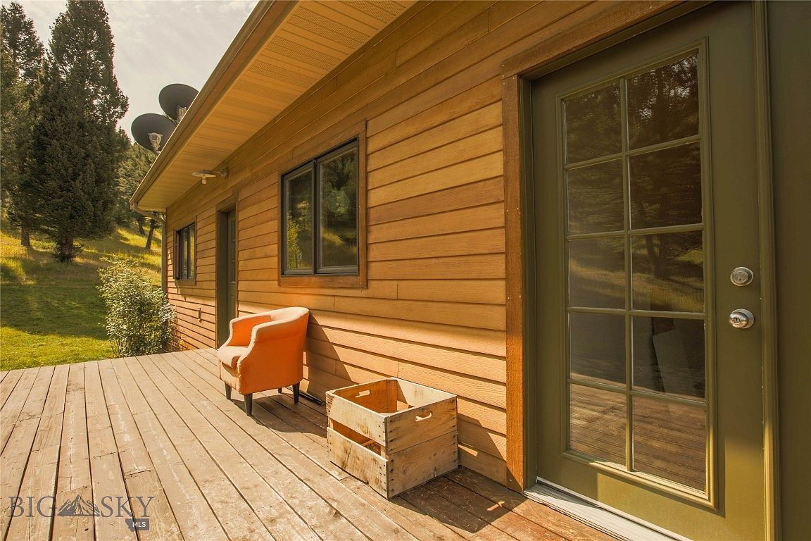Secluded Cabin on 155 Acres in Montana: Modern Mountain Retreat with ...